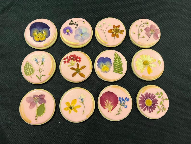 Gorgeous Pressed Flower Decorated Sugar Cookies With Gold - Etsy