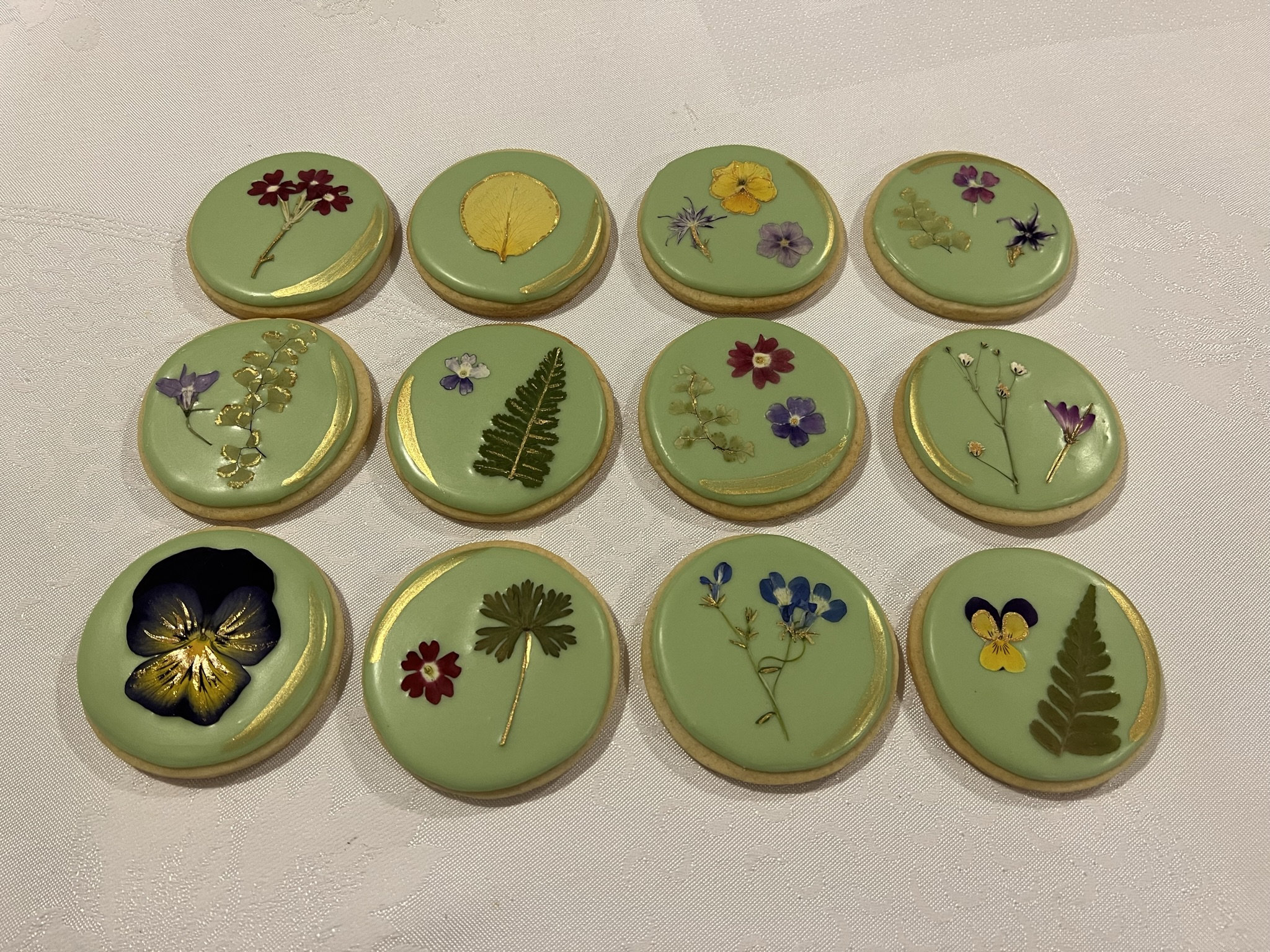 Gorgeous Pressed Flower Decorated Sugar Cookies With Gold - Etsy