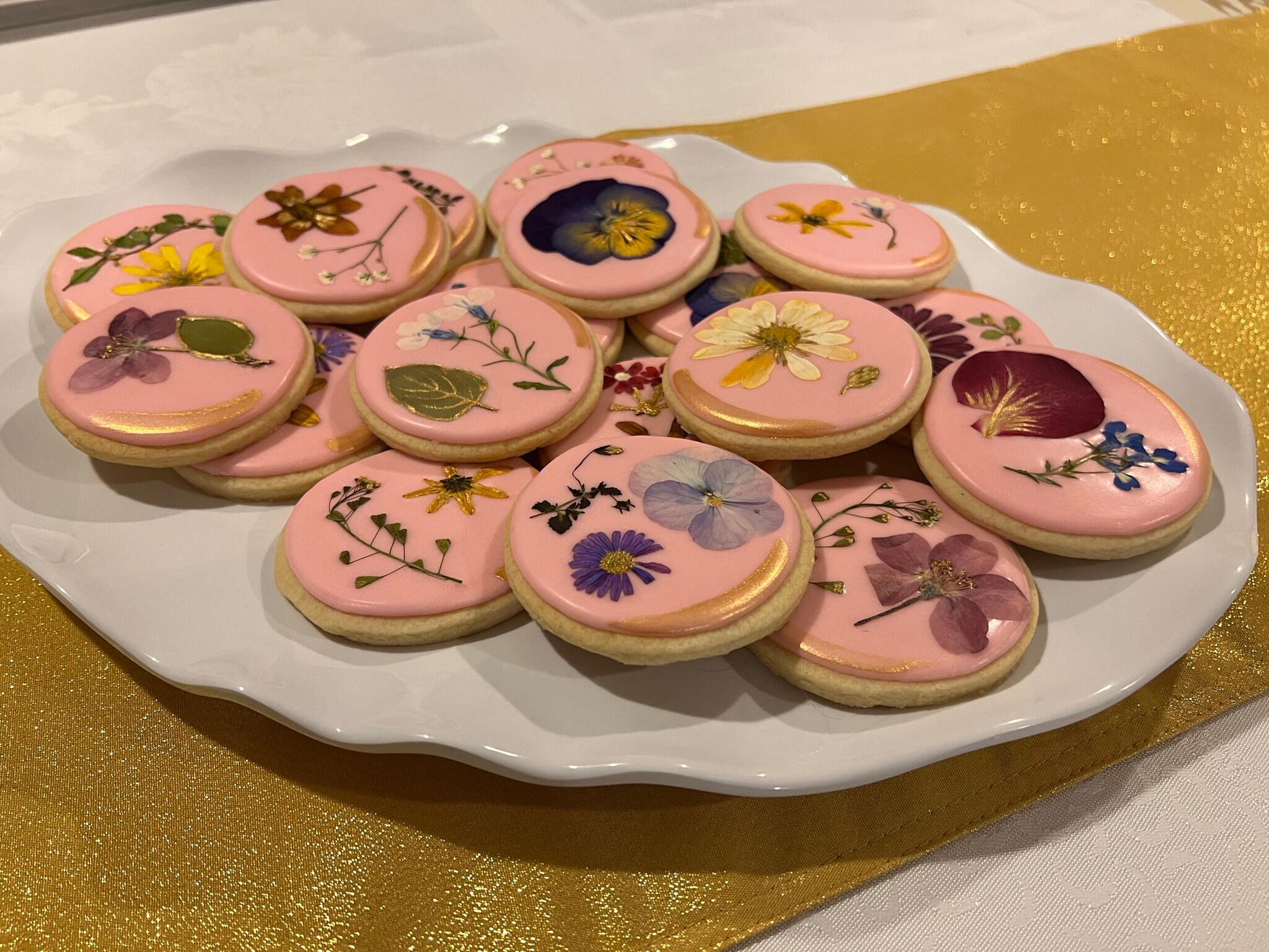 Gorgeous Pressed Flower Decorated Sugar Cookies With Gold - Etsy