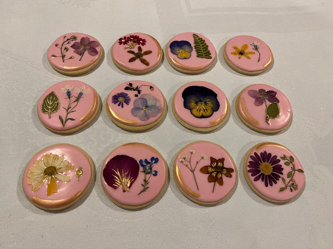 Pressed Flower Wedding Cookies With Gold Detailing - Etsy