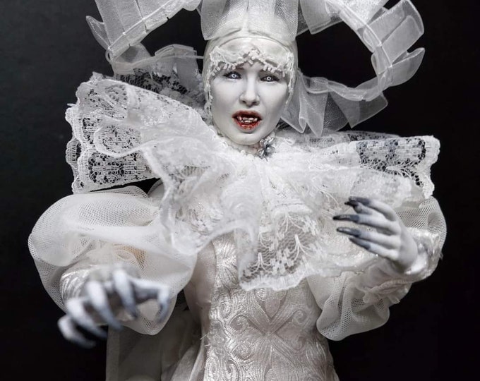 DRACULA: Lucy Westenra Vampire 1/6 Scale Figurine Doll - Etsy