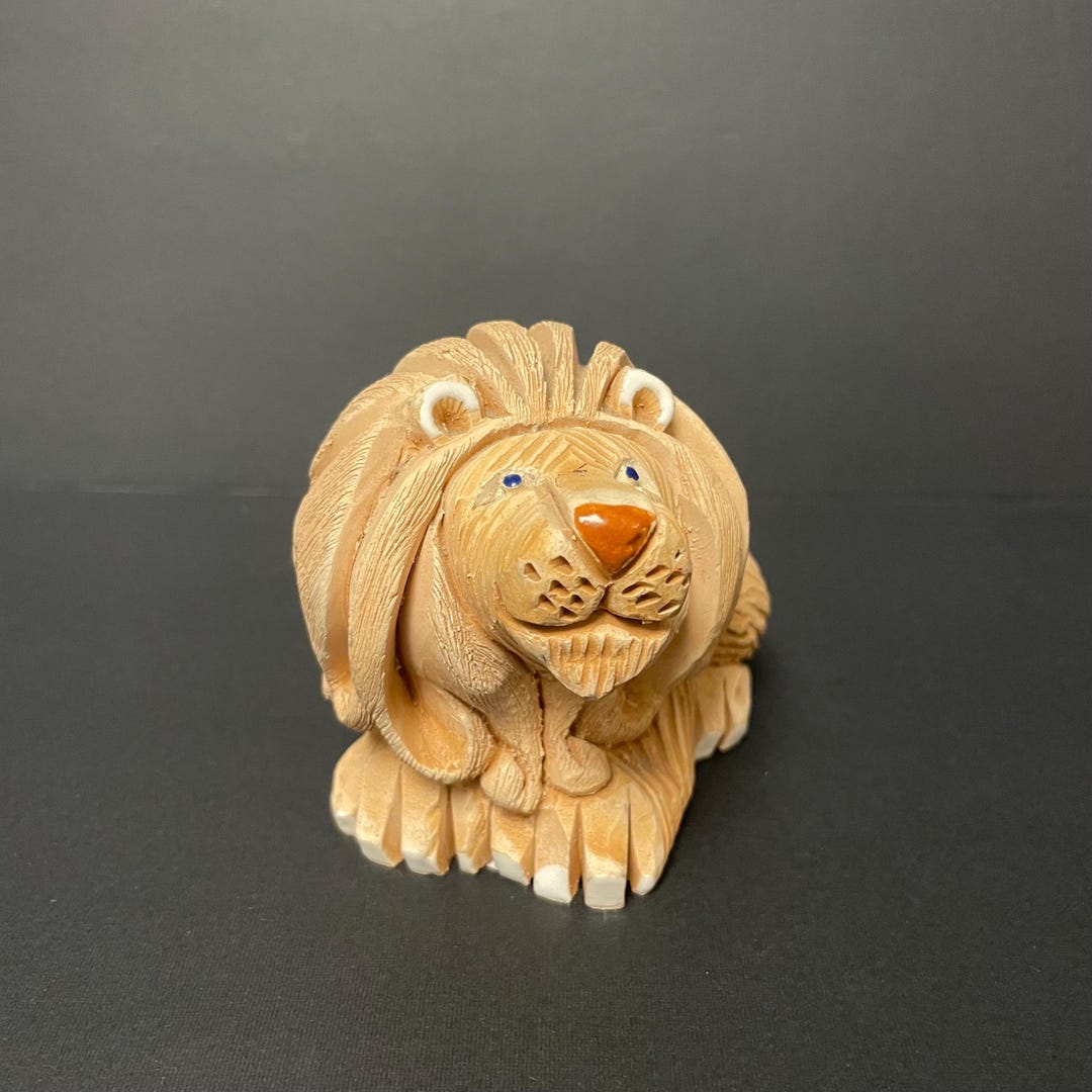 Vintage Artesania Rinconada Lion Blue Eyed Hand Carved Figurine Animal ...