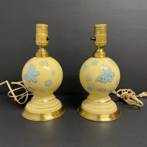 Vintage Pair of Johnson Lazare Glass Lamps W/ Butterflies Yellow and ...