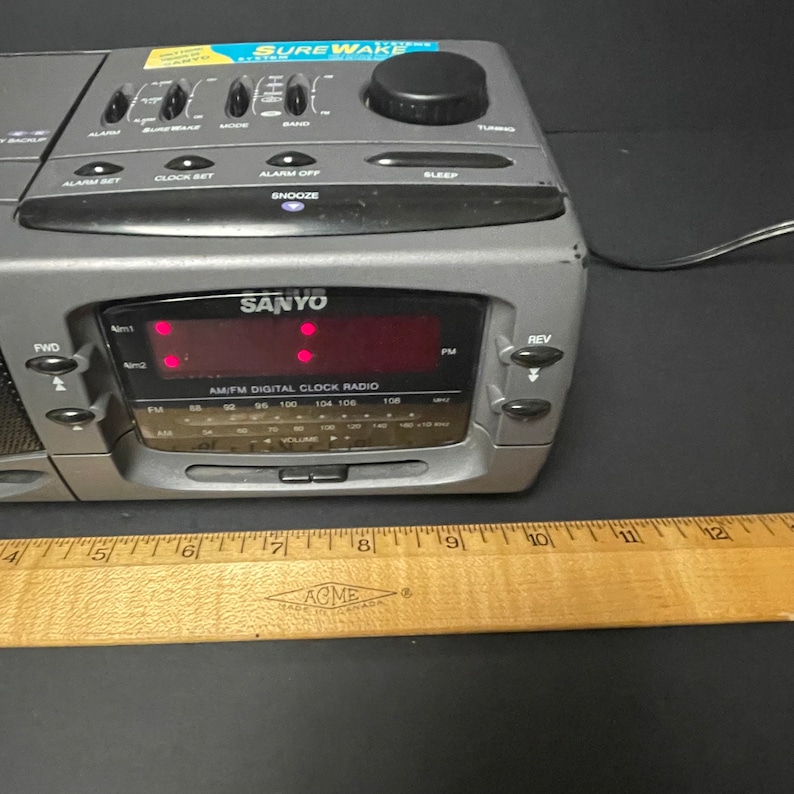 Vintage Sanyo RM-7024 Cassette Player AM/FM Radio Sure Wake System ...