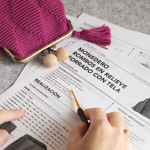 Crochet Kiss Lock Purse PATTERN With Instructions for Lining the Inside ...