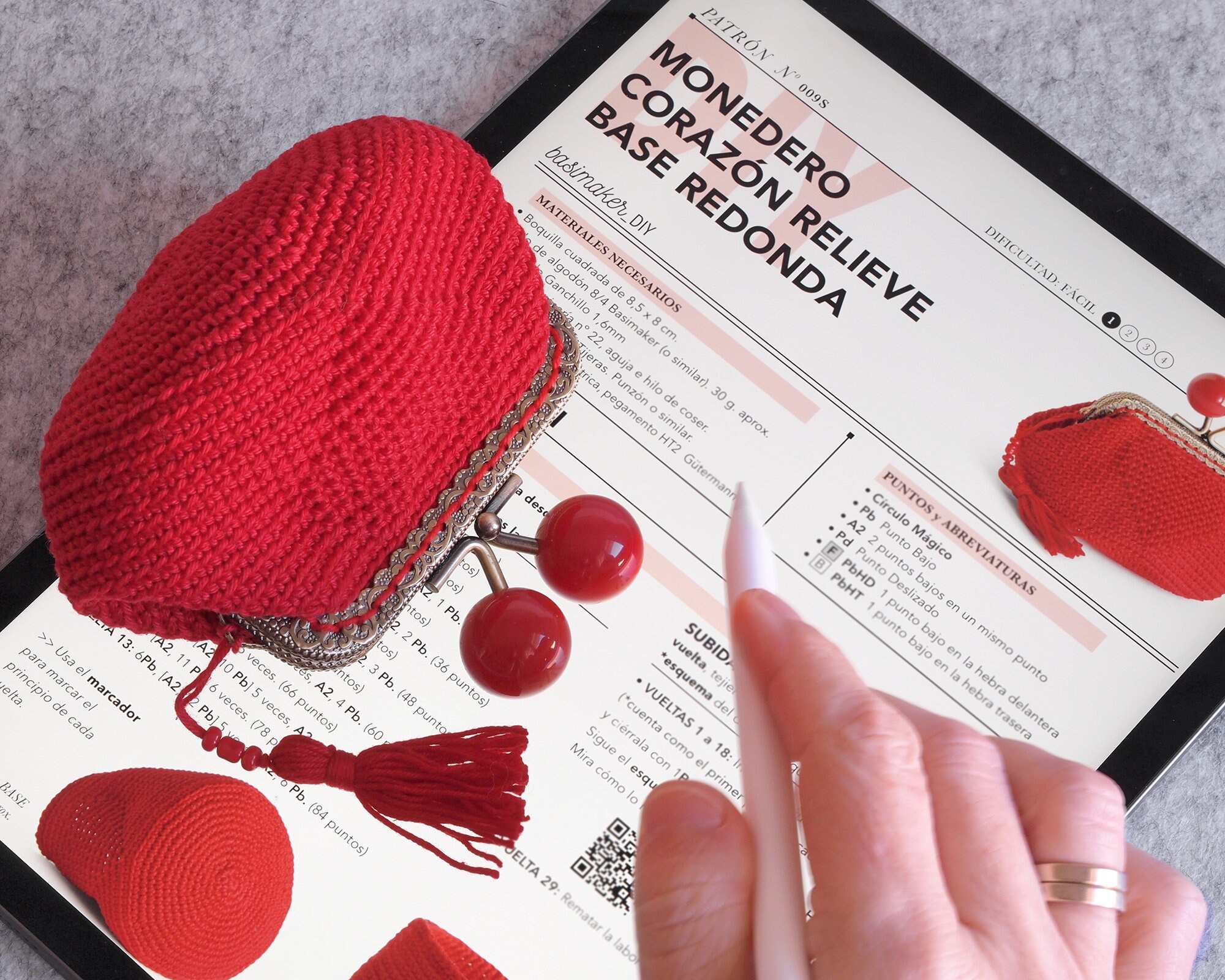 Embossed Heart Clasp Purse Crochet PATTERN. Learn How to - Etsy