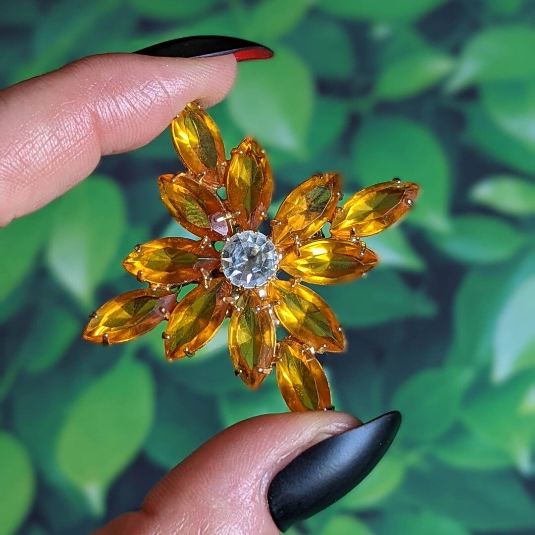 Vintage Topaz Glass Rhinestone Brooch - Marquis Cut Faceted Golden Pin ...