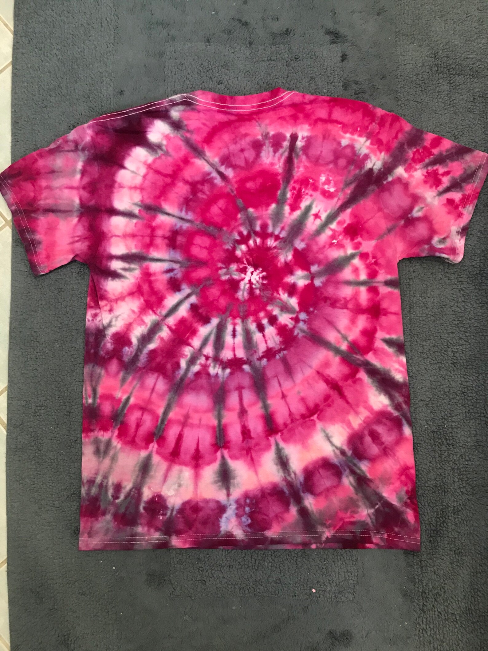 M Super Pink Ice Dye Spiral Tie Dye T-Shirt. Tye dye spiral | Etsy