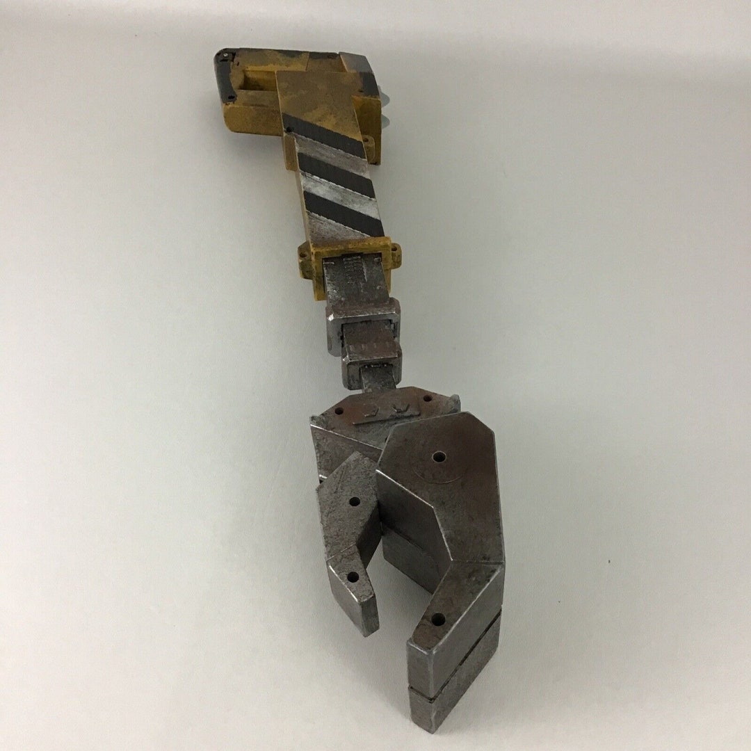 Disney Wall-e Arm Walle Souvenir Robot Grab Retractable 19 to 29 Does ...