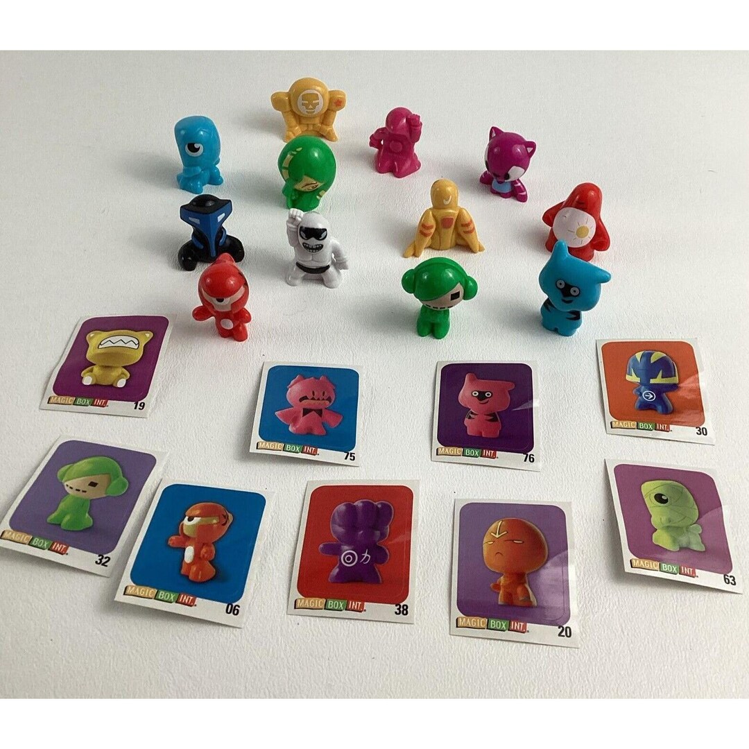 Magic Box Gogo's Crazy Bones Mini Figures Stickers Danko Helly 12pc Lot ...