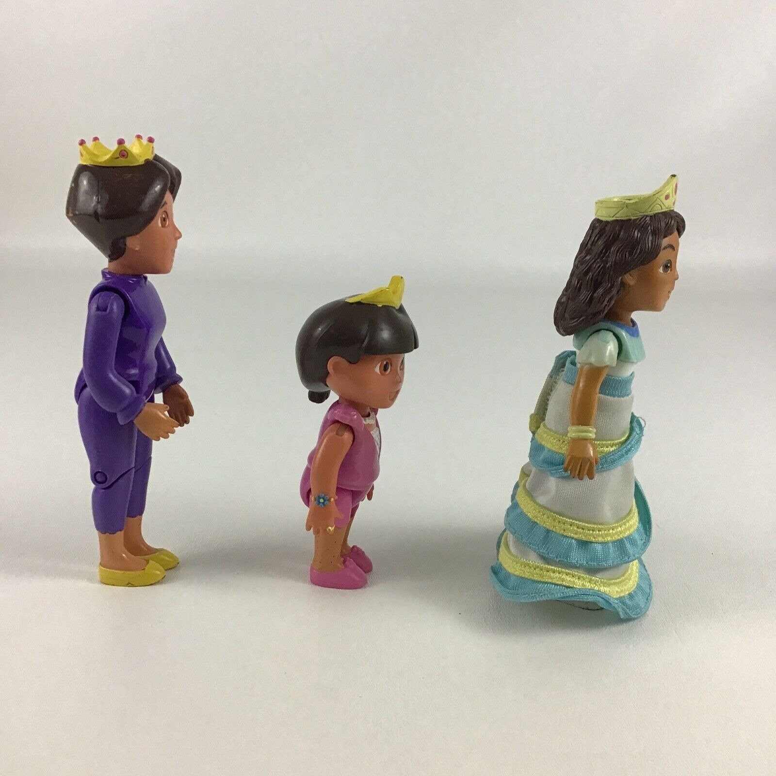 Fisher Price Dora The Explorer Queen Mami Figure - mufpeanutbutter.com
