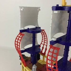 Imaginext Pirate Raider Deluxe Pirate Ship Boat W Accessories Building ...