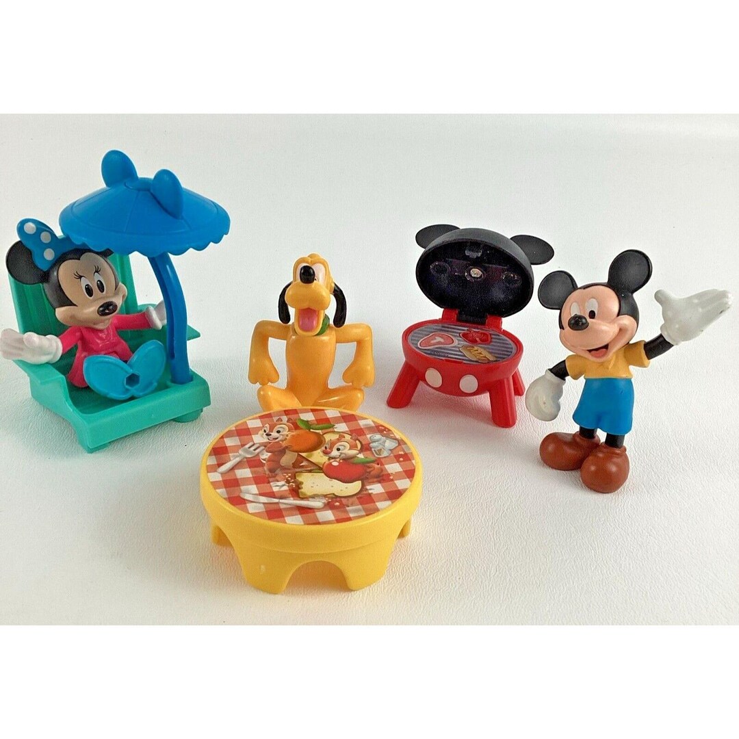 Disney Mickey Mouse & Friends Cook Out Beach Camp Grill Pluto Minnie ...