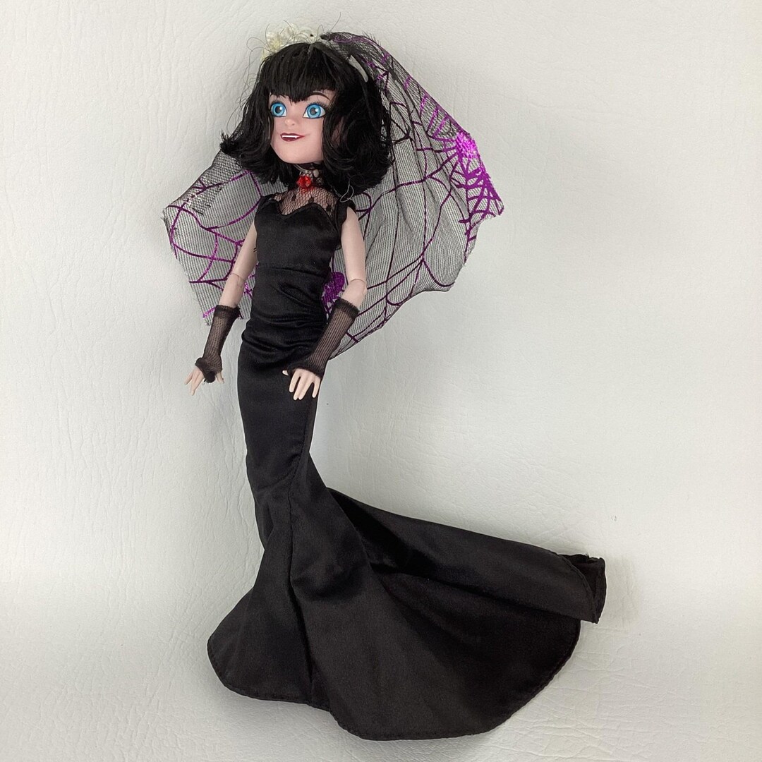 Hotel Transylvania Spook-tacular Bride Mavis Fashion Doll 10" Figure ...