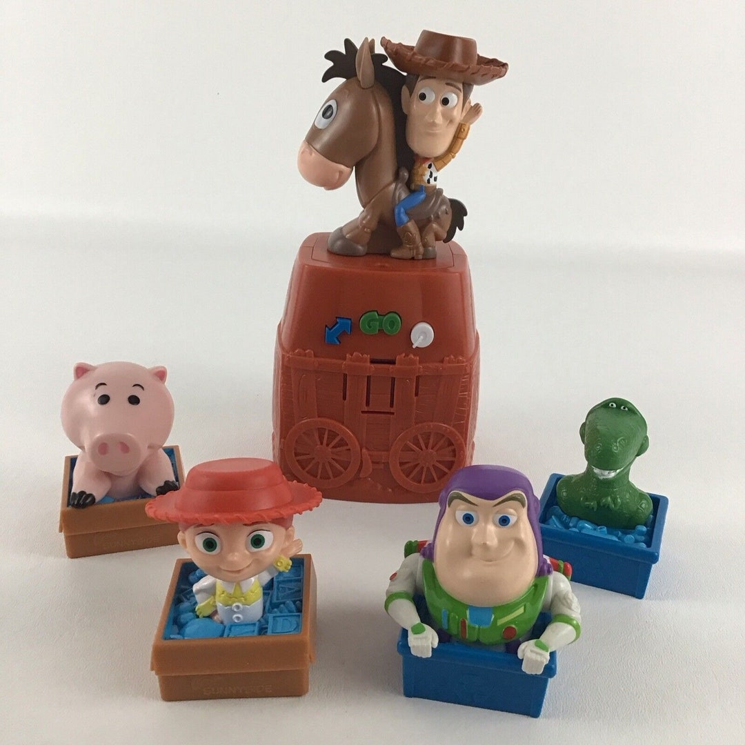 Disney Pixar Toy Story 3 Woody's Run Around Roundup Game Buzz Lightyear ...
