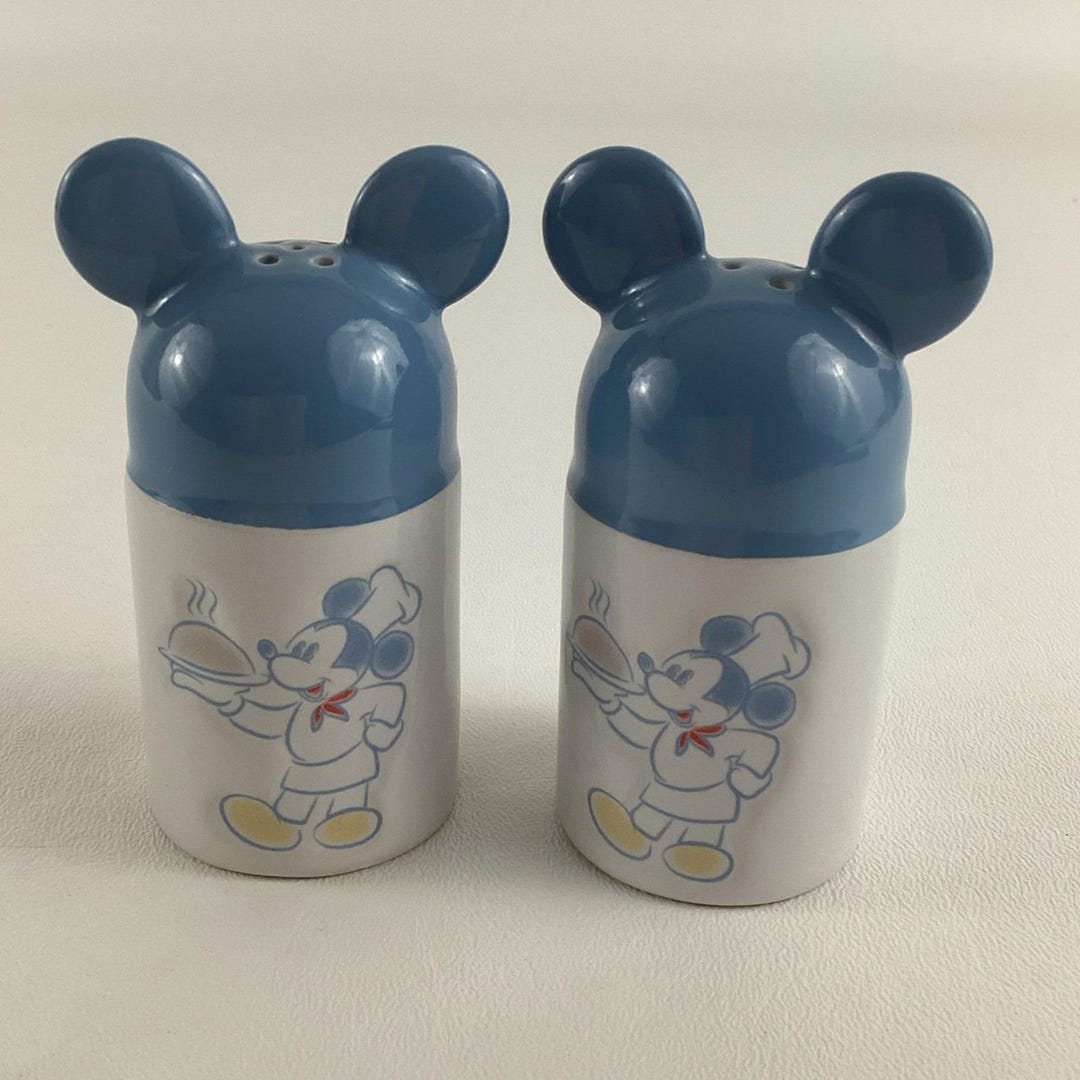 Disney Gourmet Mickey Mouse Salt Pepper Shaker Set Ceramic Chef Ears ...
