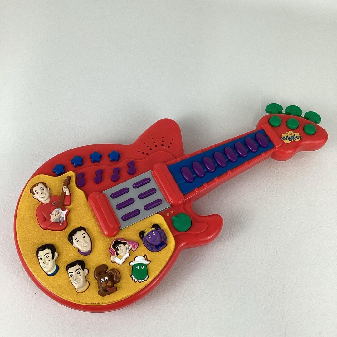 The Wiggles Toy Guitar Musical Instrument Wags Henry Vintage 2003 Spin ...