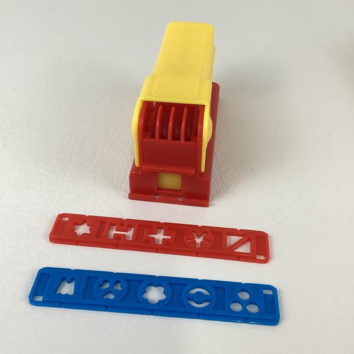 Cra-z-art Softee Dough Molds Crayola Roller Pin Fun Shaper Vintage 90s ...
