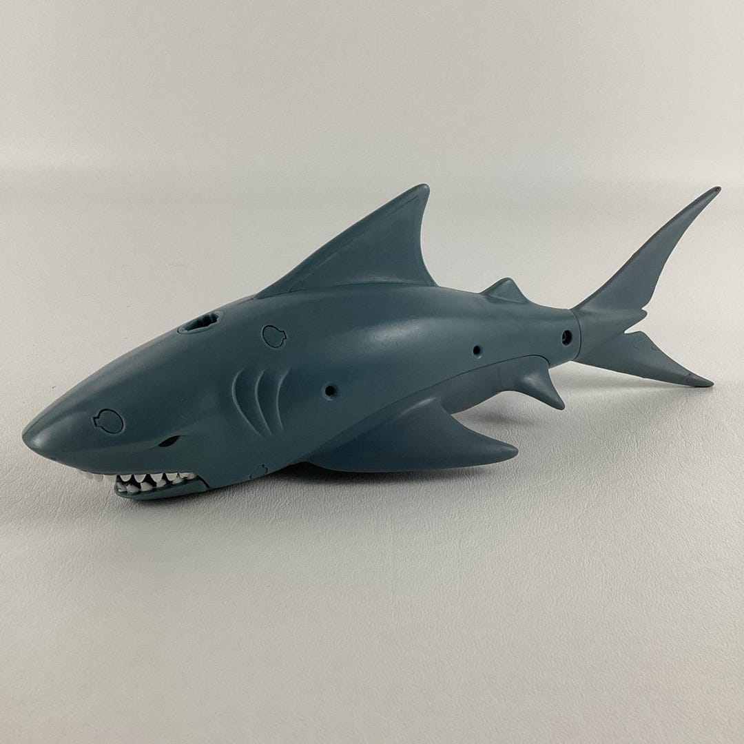 Matchbox Mega Rig Shark Chomping 11 Action Figure Great White Toy ...