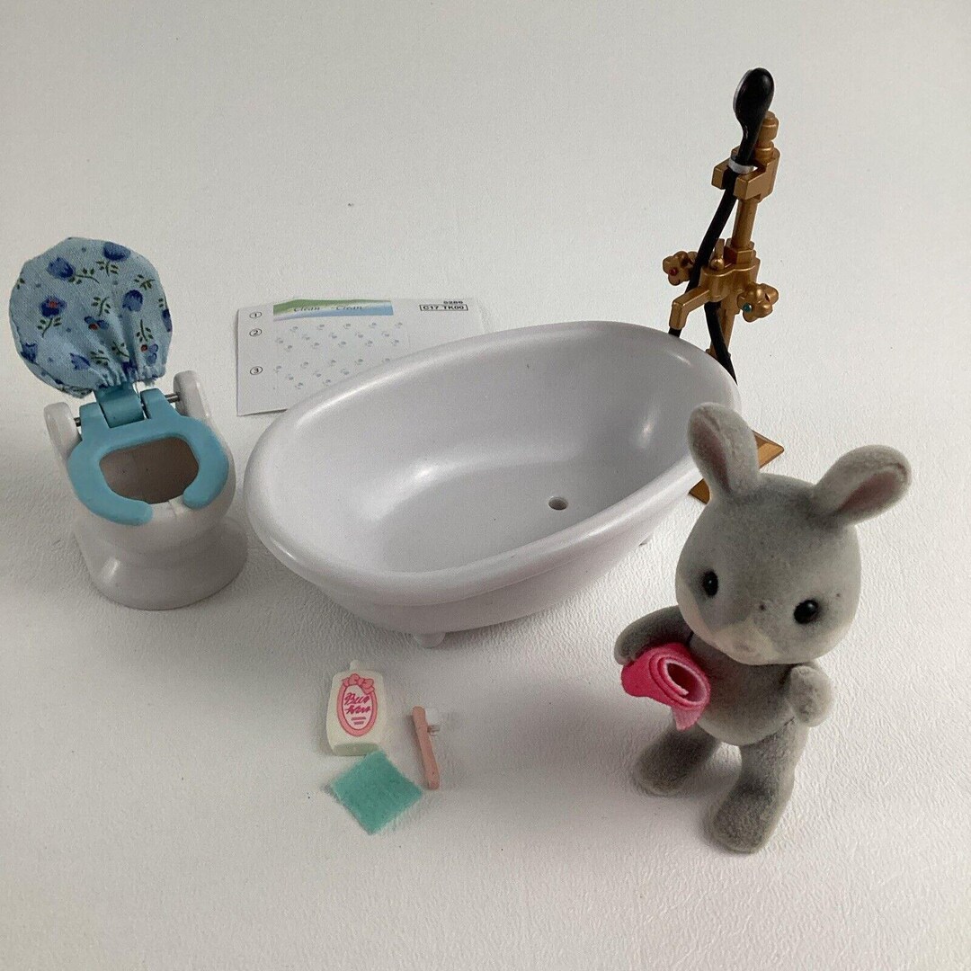 Calico Critters Bunny Figure Country Bathroom Toilet Sylvanian Families ...