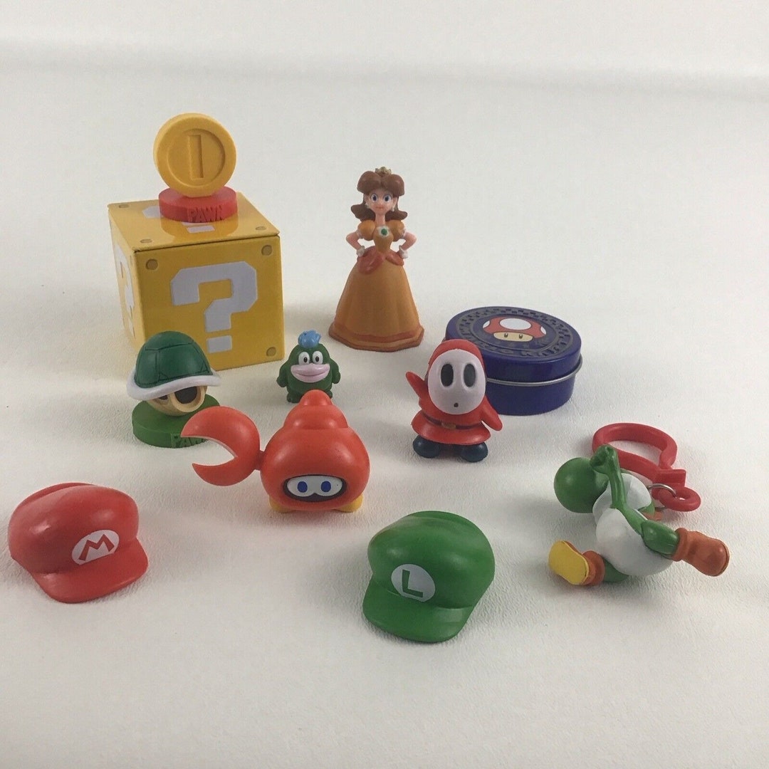 Nintendo Super Mario Bros Collectible Tins Figures Toppers Yoshi Clip ...