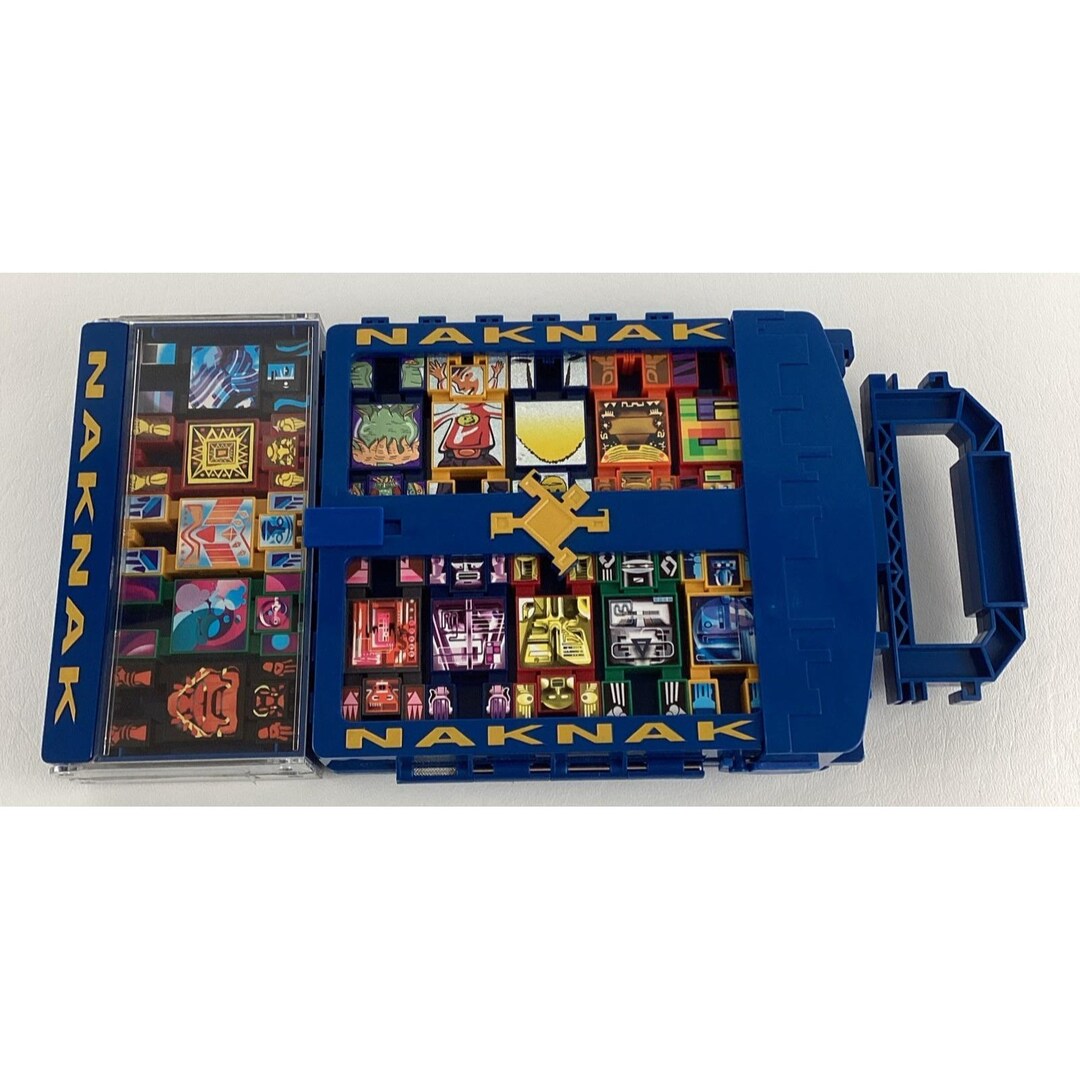 Naknak Battle Playset Stacking Warrior With 30 Figures Case Lot Vintage ...