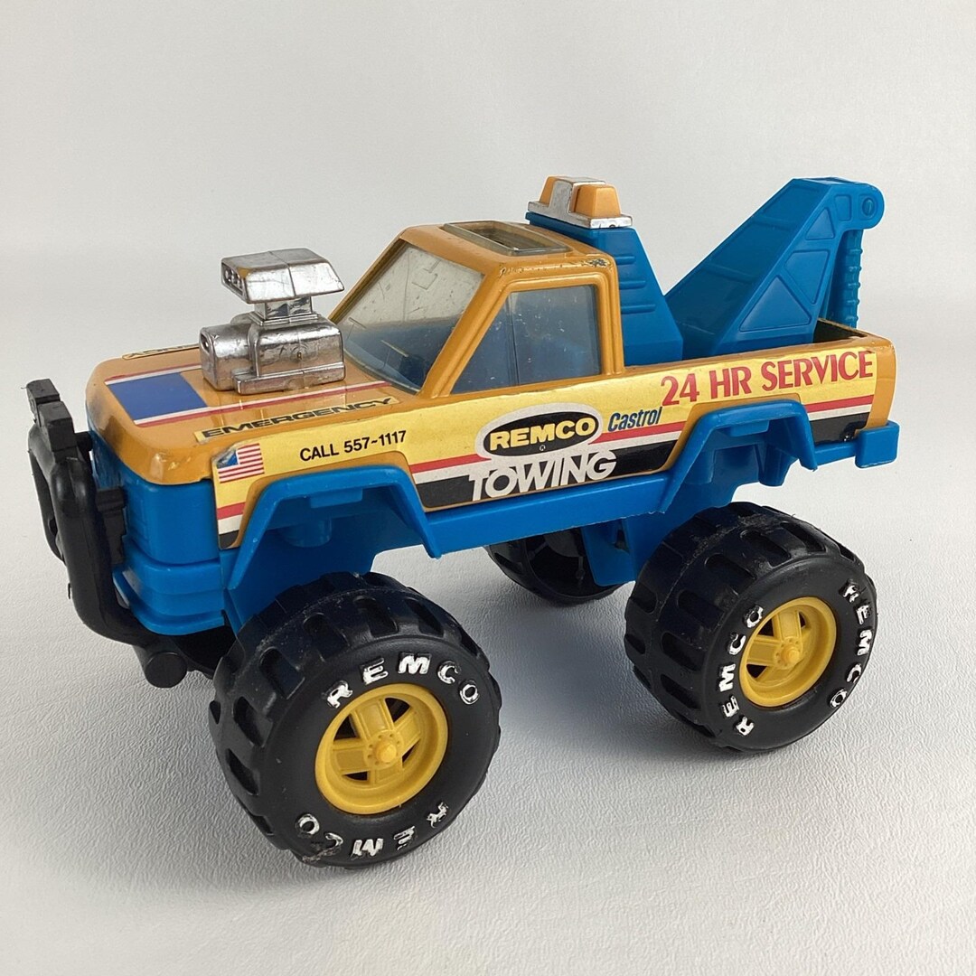Remco Castrol Tow Truck Diecast Steel Emergency Vehicle Vintage 1985 ...