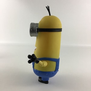 Despicable Me Minion Tim Singing Action Figure Character Thinkway Toys ...