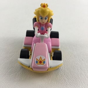 Hot Wheels Super Mario Bros Princess Peach Standard Kart Racer Nintendo ...