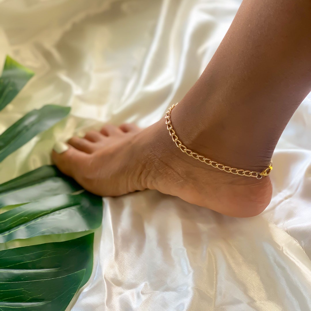 Gold Anklet/ Goddess/ Gold Plated Loop Anklet - Etsy UK