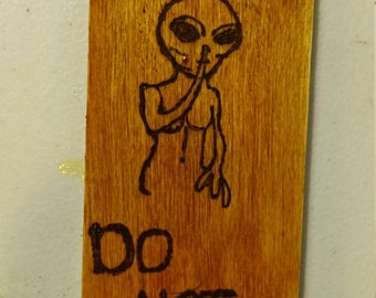 Alien Door Wreath - Etsy