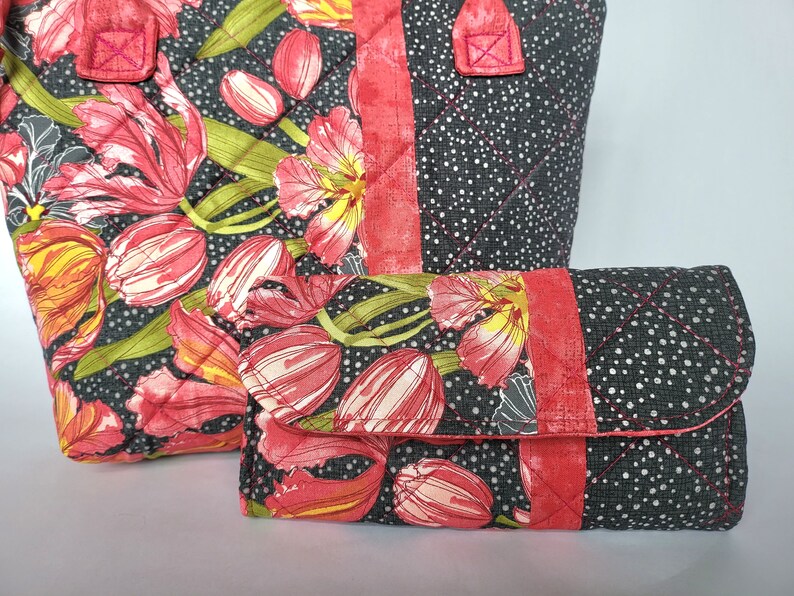 Matching Quilted Purse and Wallet Combo Tulip Tango - Etsy
