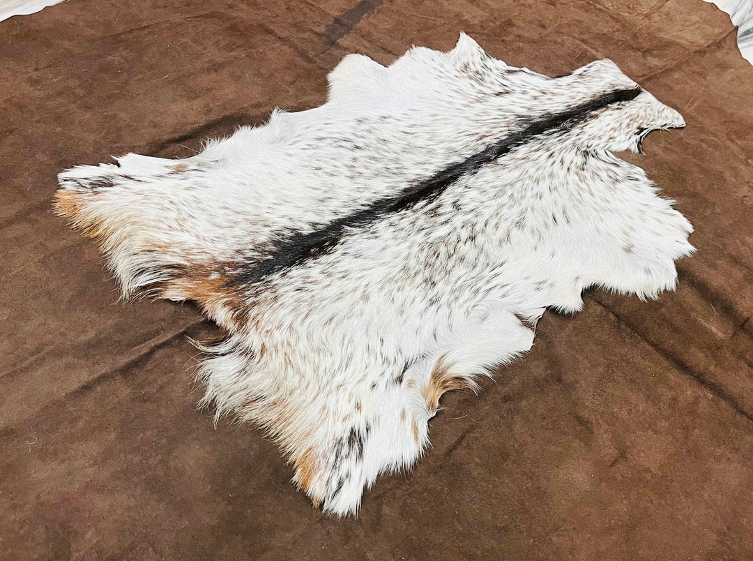 Tricolor Fur | Scandinavian Goat Hide Rug | Shag Rug | 3x2 Feet Approx ...