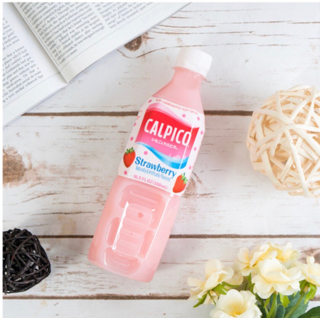 CALPICO Strawberry, Non-carbonated Drink, Japanese Beverage Contains ...