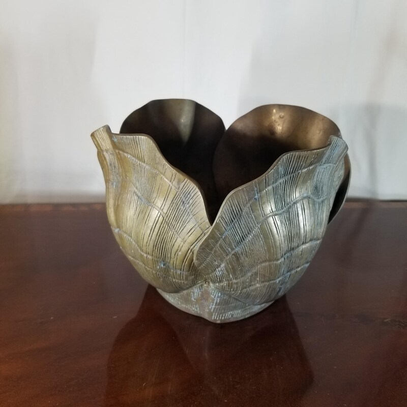 Clam Shell Planter - Etsy
