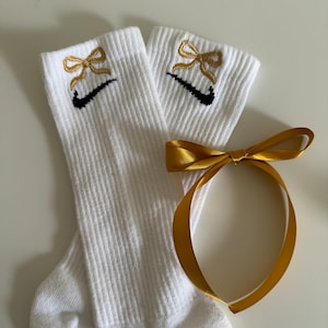 Bow Embroidered Socks | Ribbon Embroidered Socks | Bow Crew Socks ...