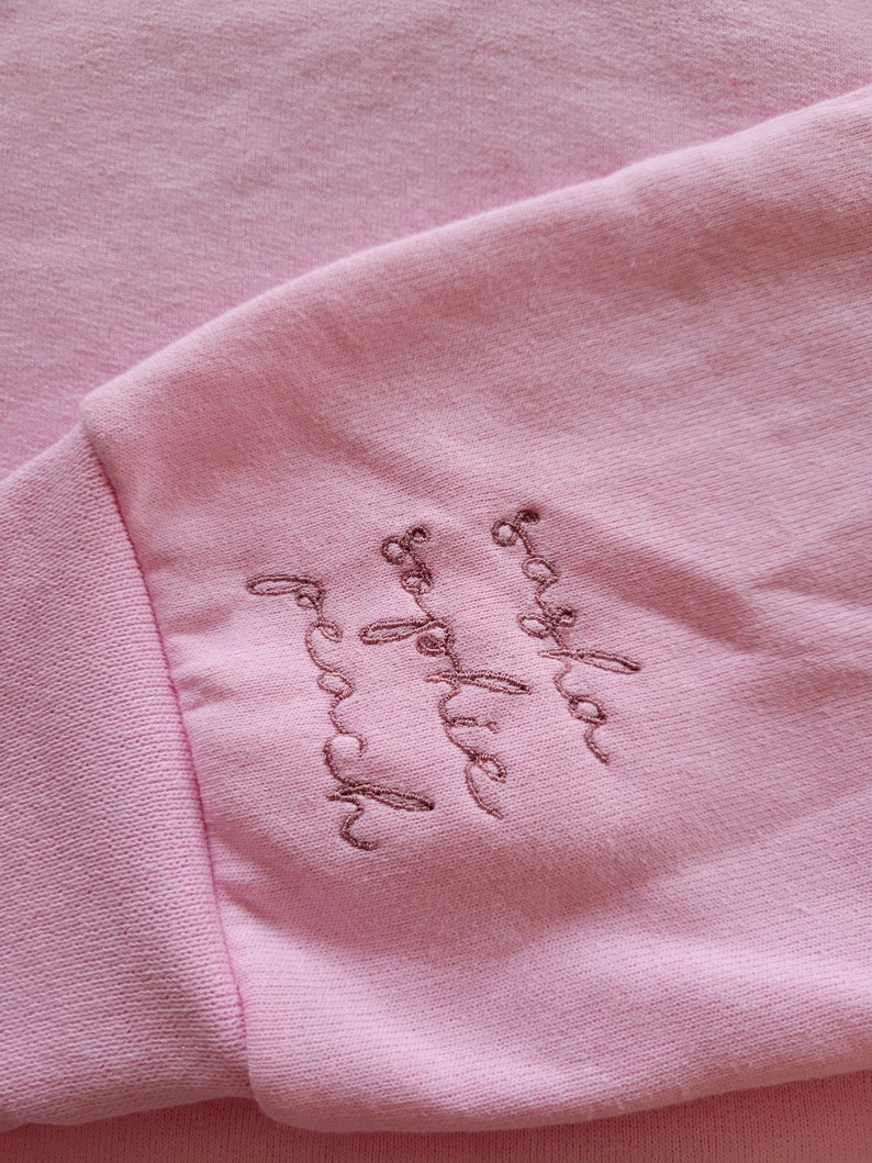 Dog Mom Embroidery | Custom Dog Name | Pet Embroidery | Custom Pet Name ...