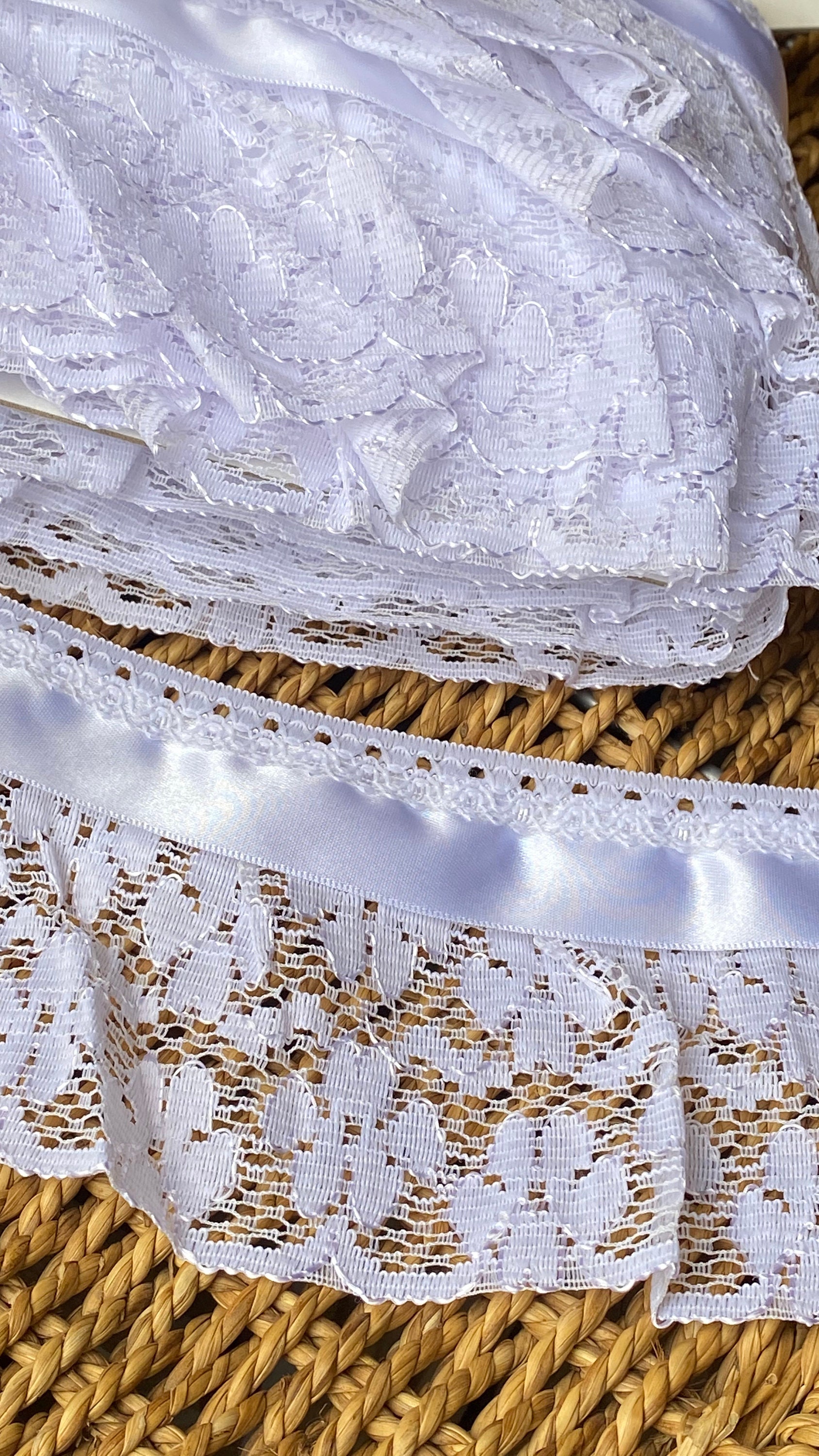 White Gathered Nottingham Lace Trim With Satin Ribbon 3.5/9cm 2 Metres ...