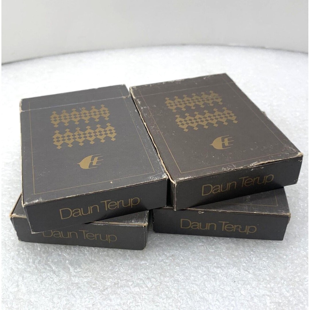 Set of 4, Malaysia Airlines Daun Terup 100% Complete Playing Cards ...