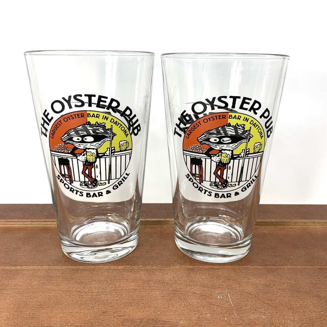 Set of 2 Bud Light the Oyster Pub Sports Bar & Grill Glass Beer Pint ...