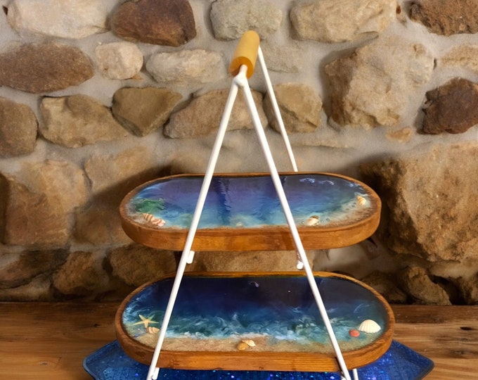 Handmade Resin Ocean-themed 2-tier Wooden Shelf for Beach Lovers ...