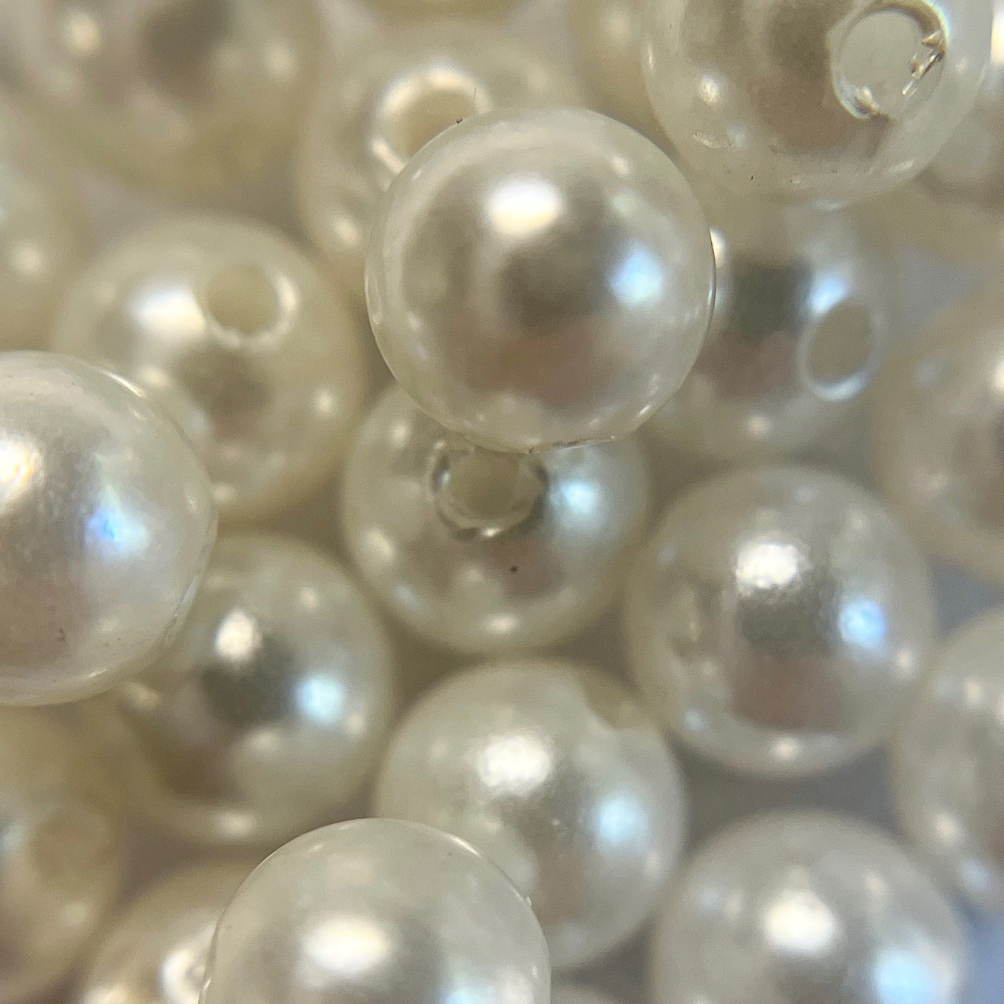 Hundreds of 2mm Tiny Faux Pearl Beads, White and Cream Mix and Match. 6 ...