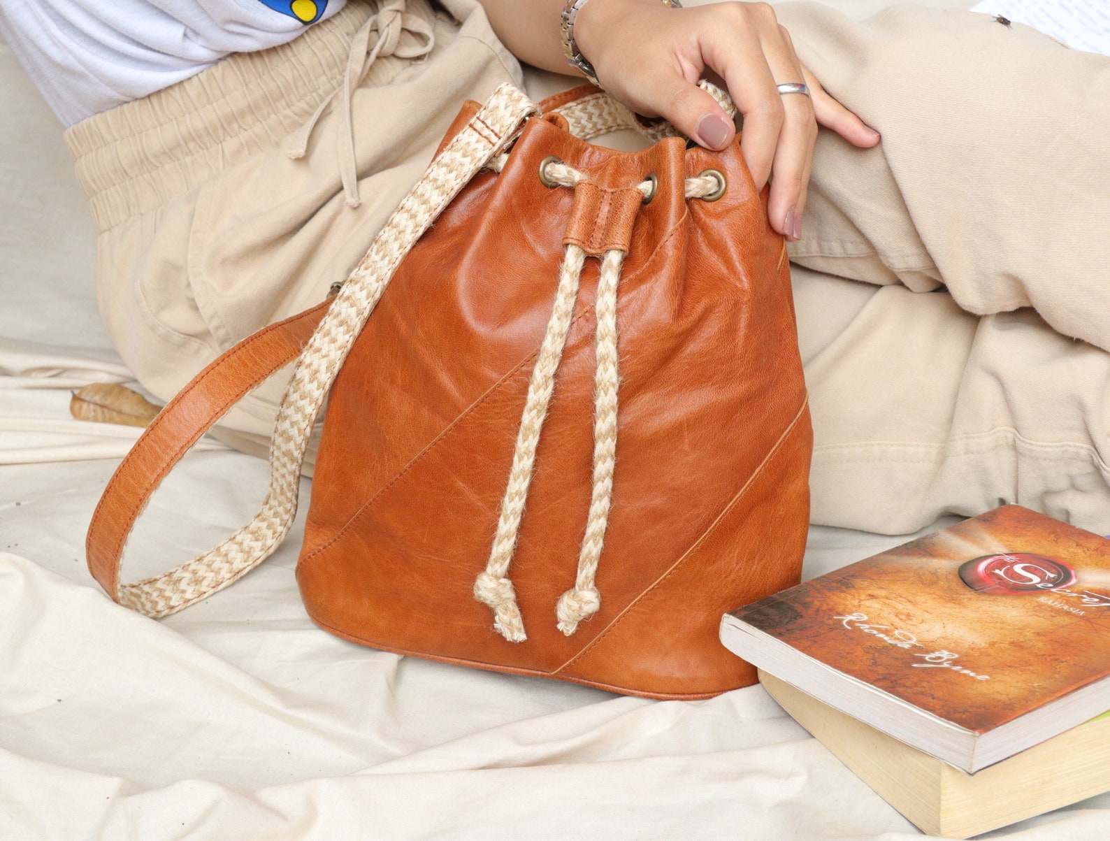 Custom Barcha Bucket Bag Leather Bag for Everyday - Etsy