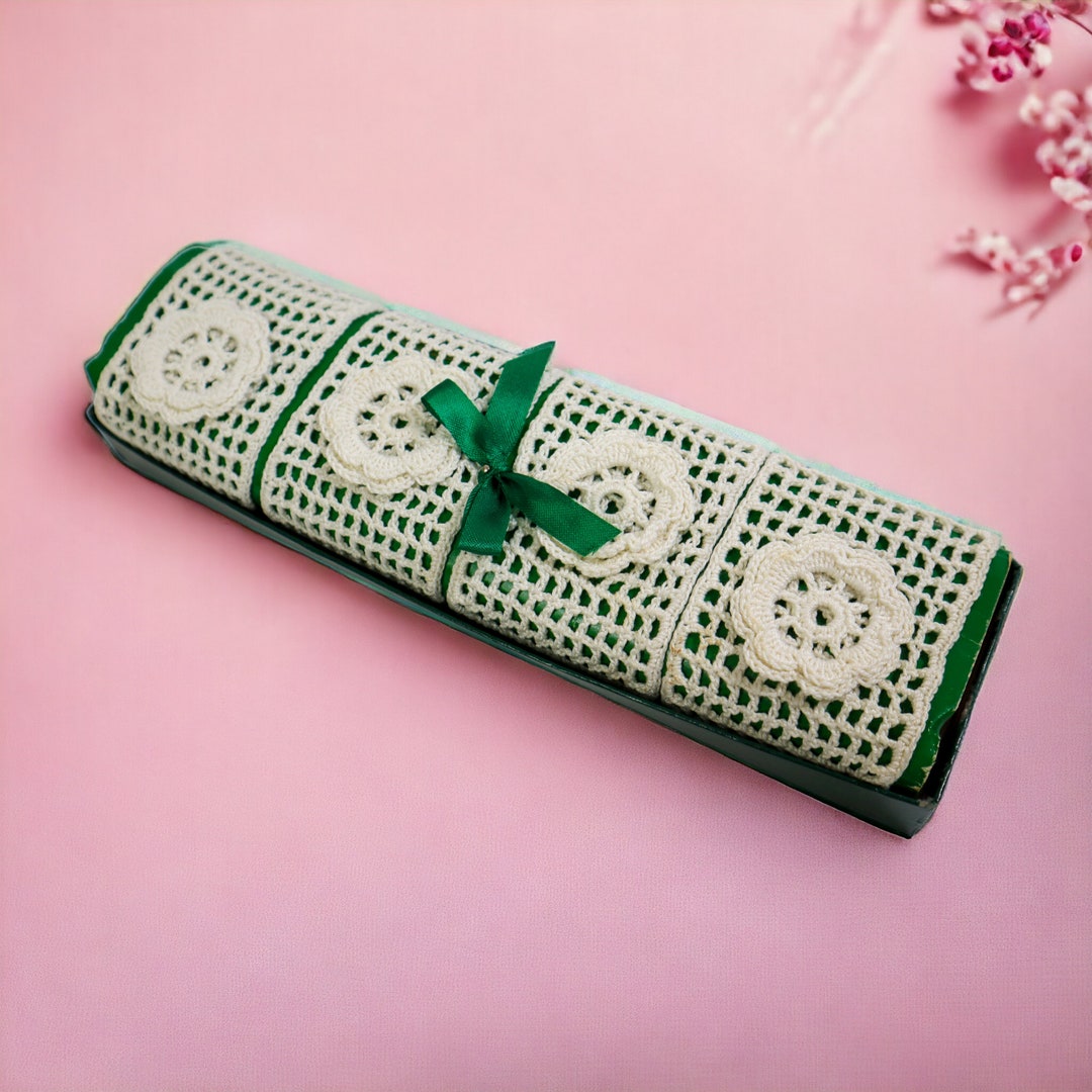 Handmade Irish Crocheted Napkin Holders Vintage Crochet Napkin Rings ...