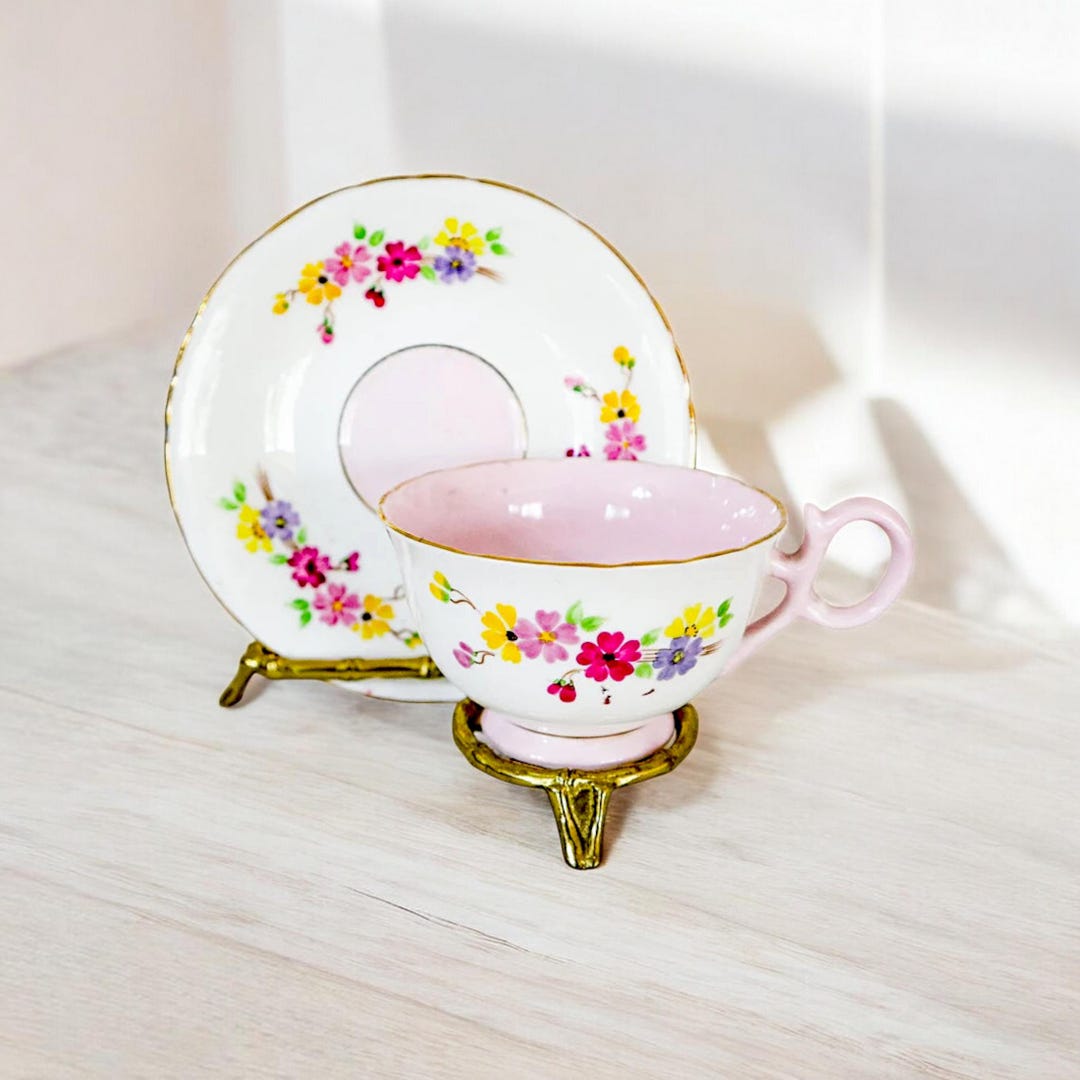 DELPHINE Bone China Teacup, Vintage Pink and White Floral Tea Cup and ...