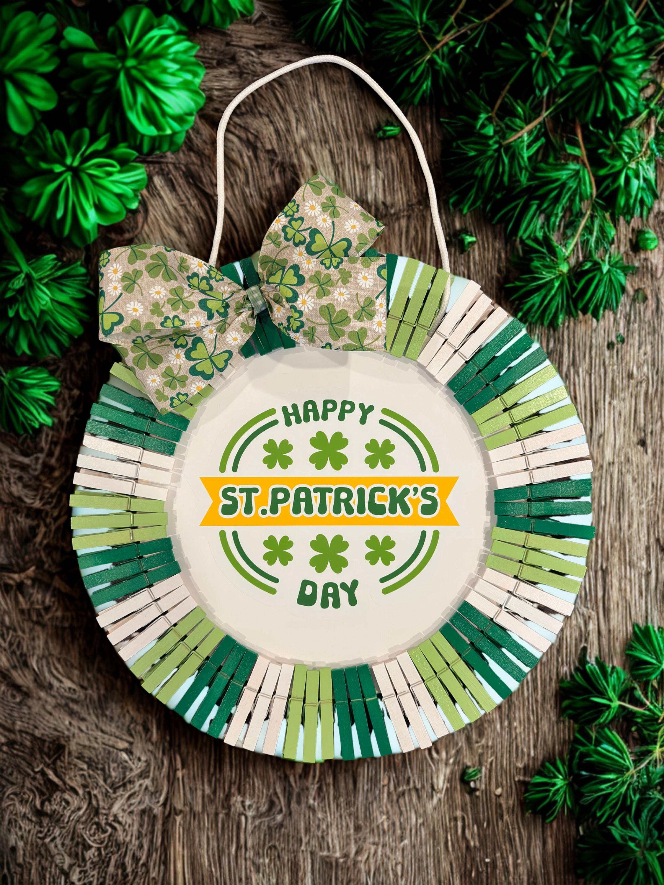 St. Patrick’s Day Clothespin Wreath - Etsy