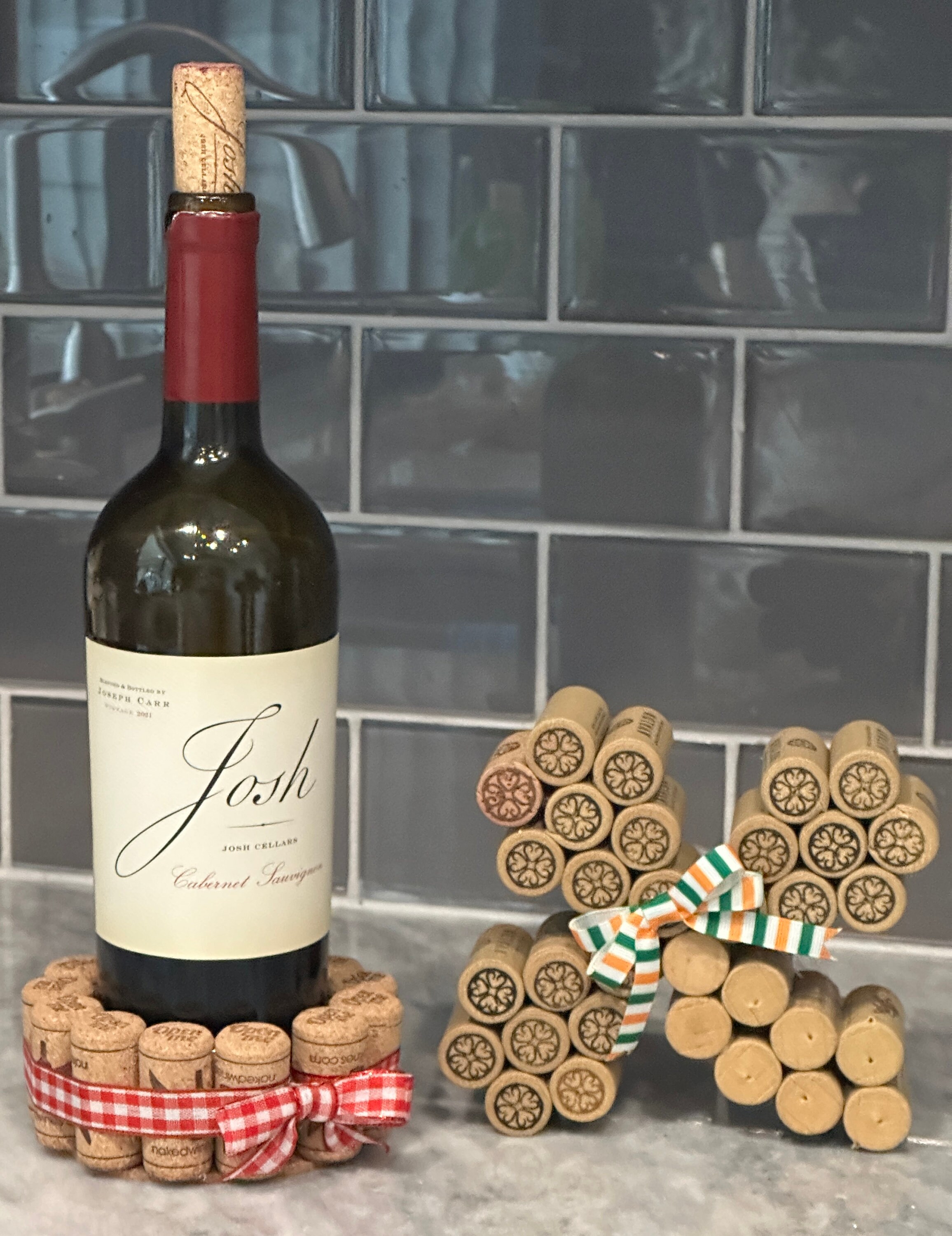 Shamrock Display Made of Wine Corks - Etsy