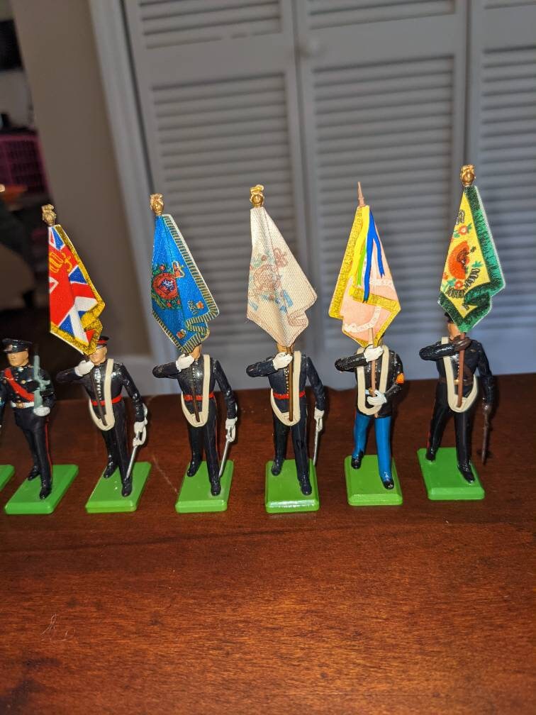 Vintage 1986 Royal Regiment Toy Soldiers Nine in Total. - Etsy