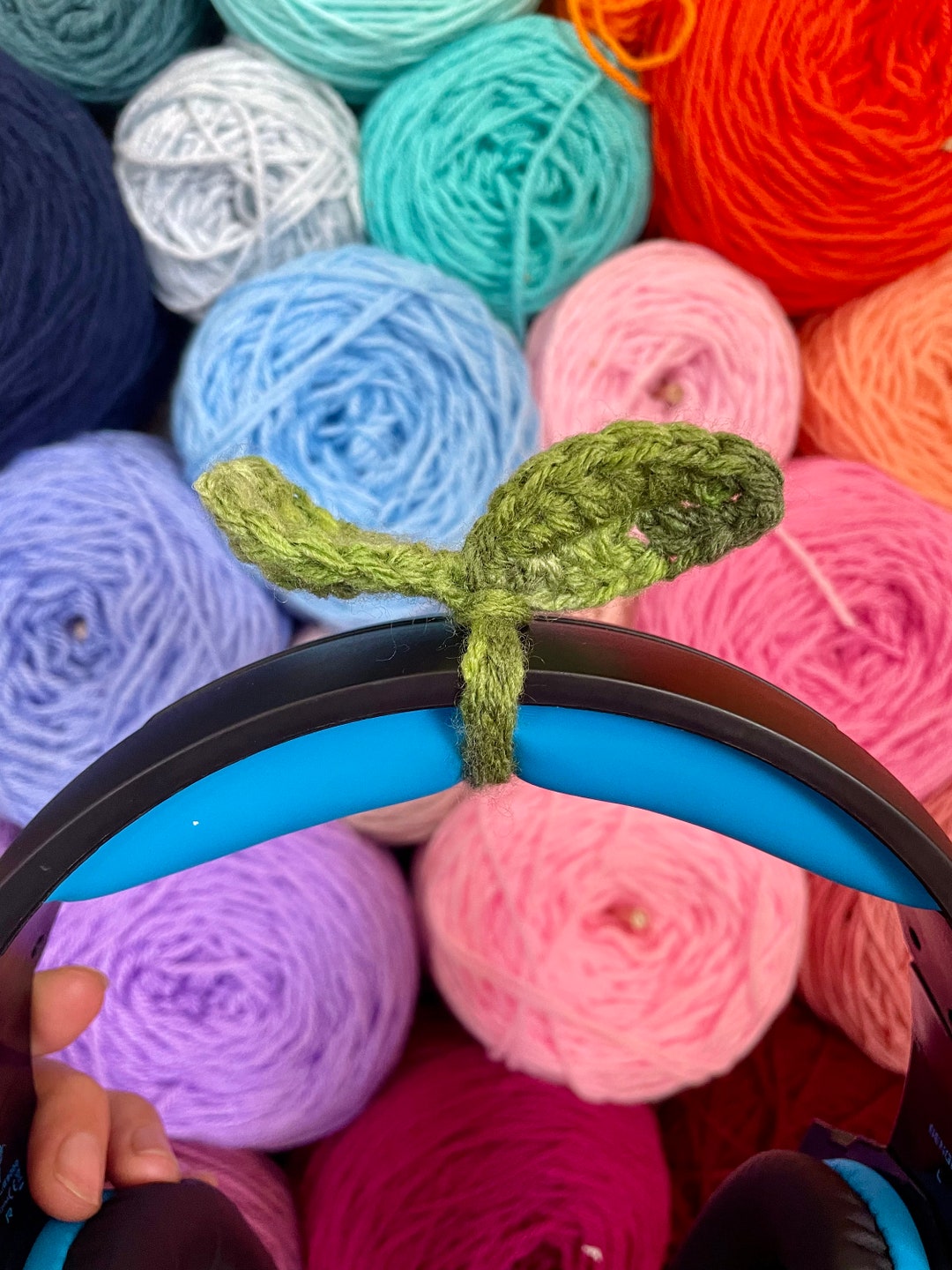 Crochet Plant Sprout Headphones Accessory / Cable Holder 3 - Etsy