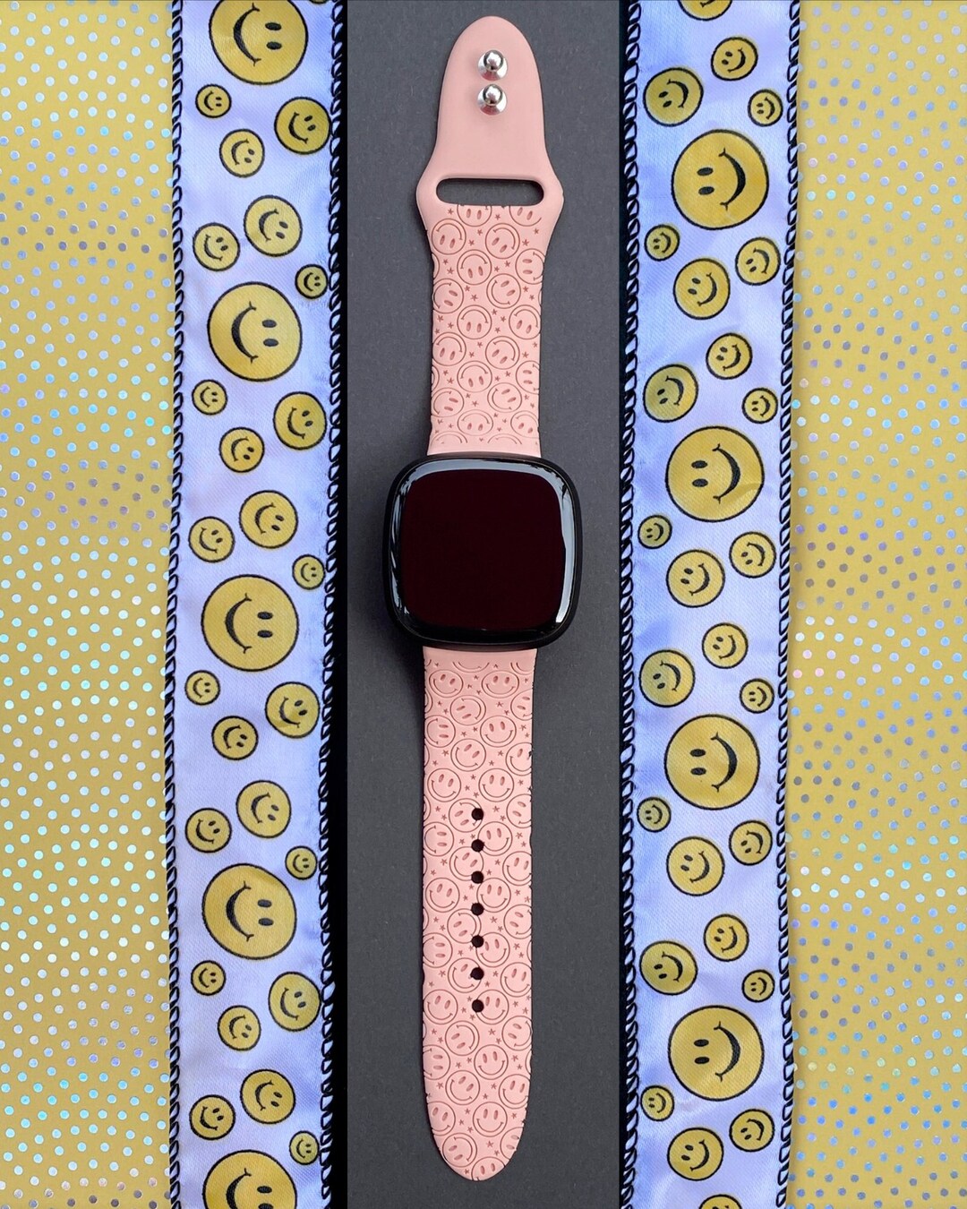 Smiley Fitbit Versa 3,4/fitbit Versa Sense S/L Silicone Engraved ...